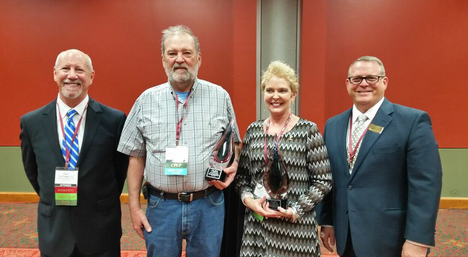 Ellis, Remkus Receive ICCFA Pet Loss Pioneer Awards | Connecting Directors